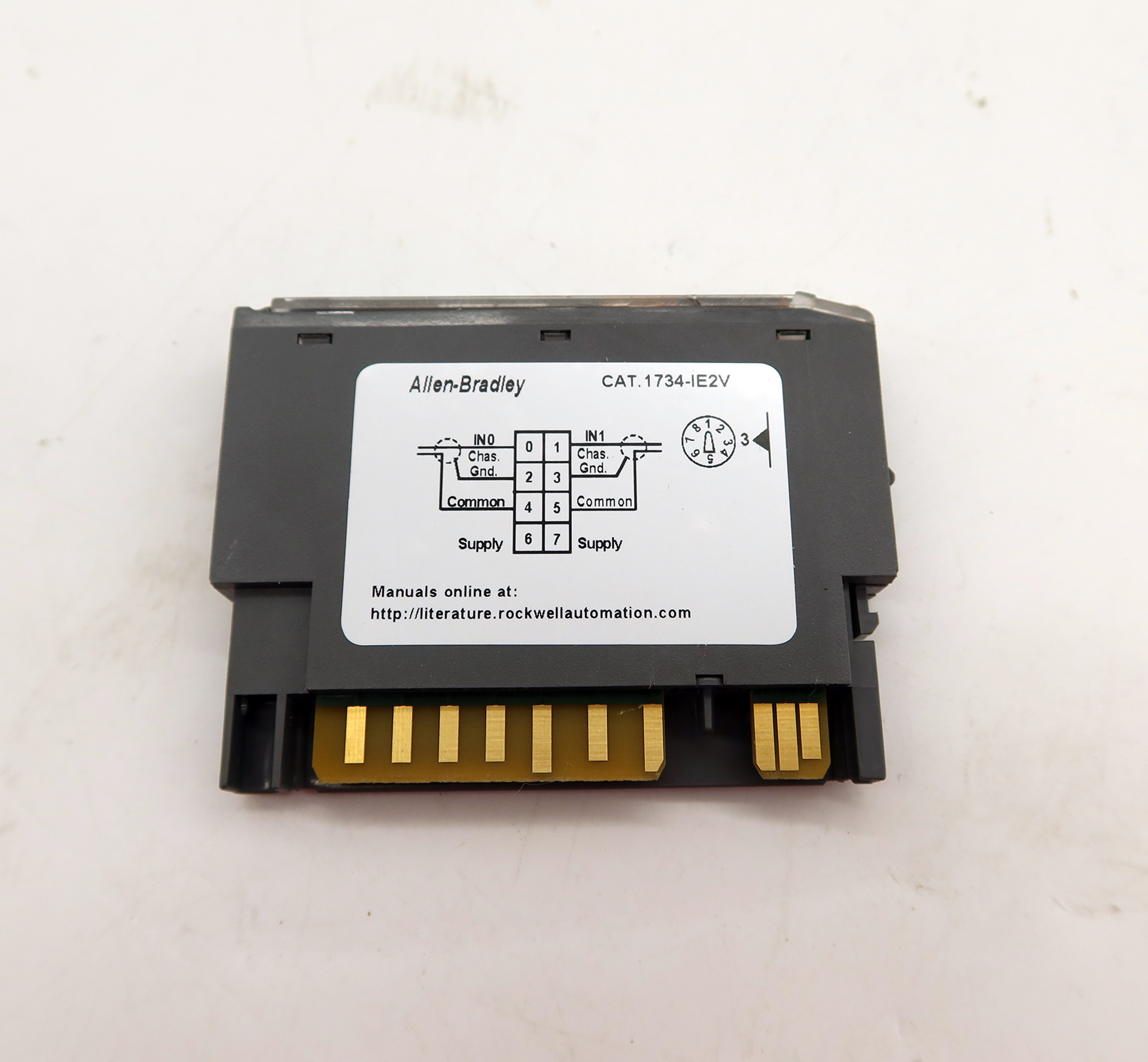 AB Allen-Bradley 1734-IE2V POINT I/O 2 Point Analog Input Module 24V DC