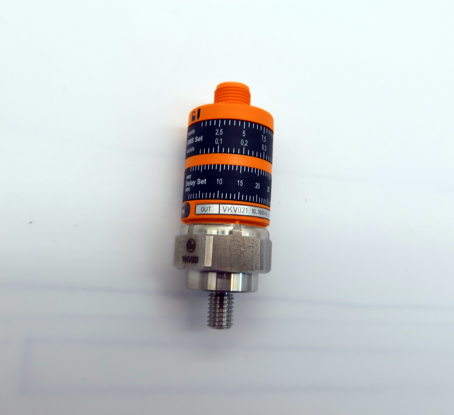 IFM VKV021 VIBRATION MONITOR New and Original